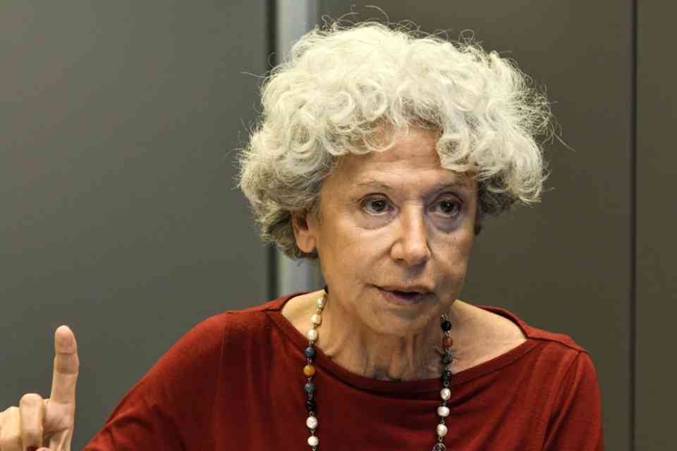Francesca Izzo: «Figli come merci, scandalo globale»