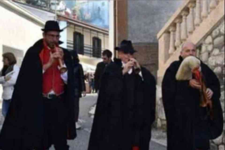 Zampognari, una storia che resiste