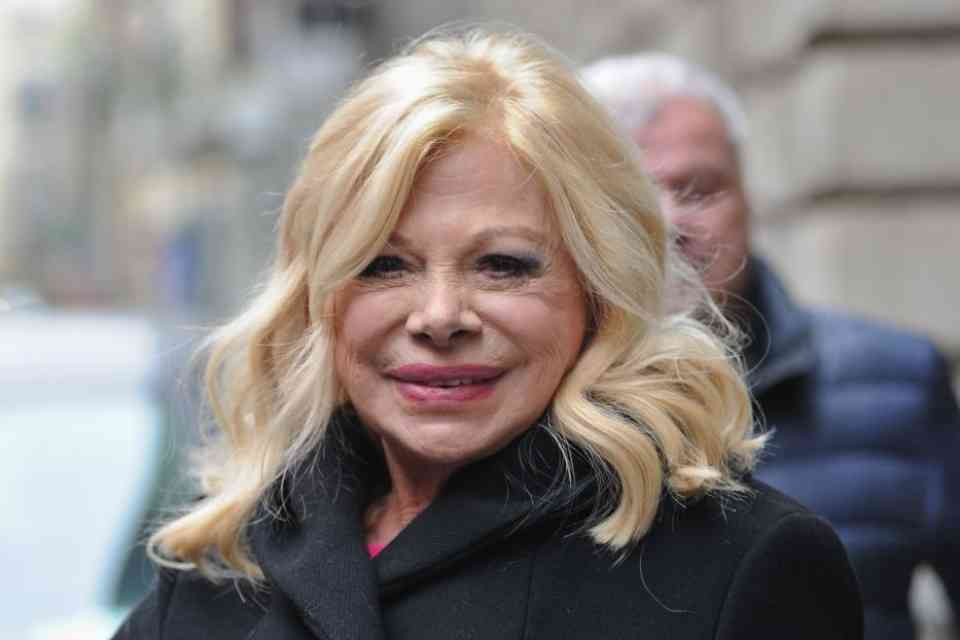 Addio a Sandra Milo: la carriera, i figli, l'ultimo viaggio in tv